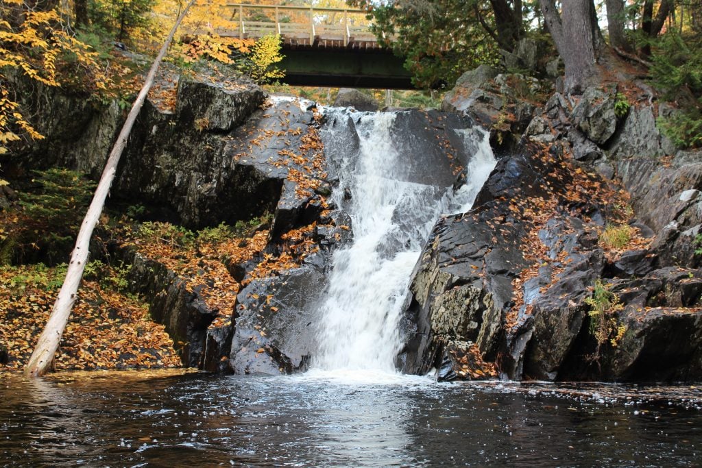 Poplar Stream Falls - Mountainside Real Estate