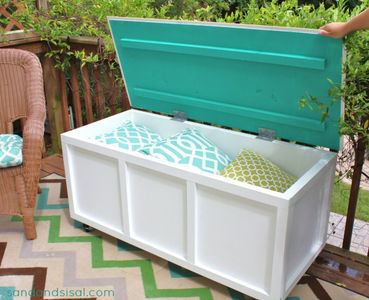9 Must-Have DIY Patio Projects - The Cameron Team
