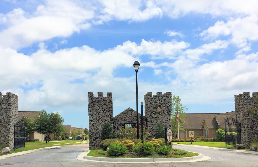 Castle Bay Country Club Homes for Sale in Hampstead, NC