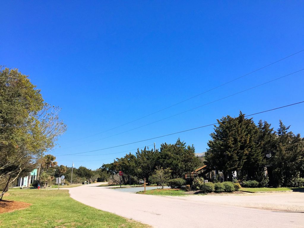 Topsail Inlet Terrace - Streetscape - The Cameron Team