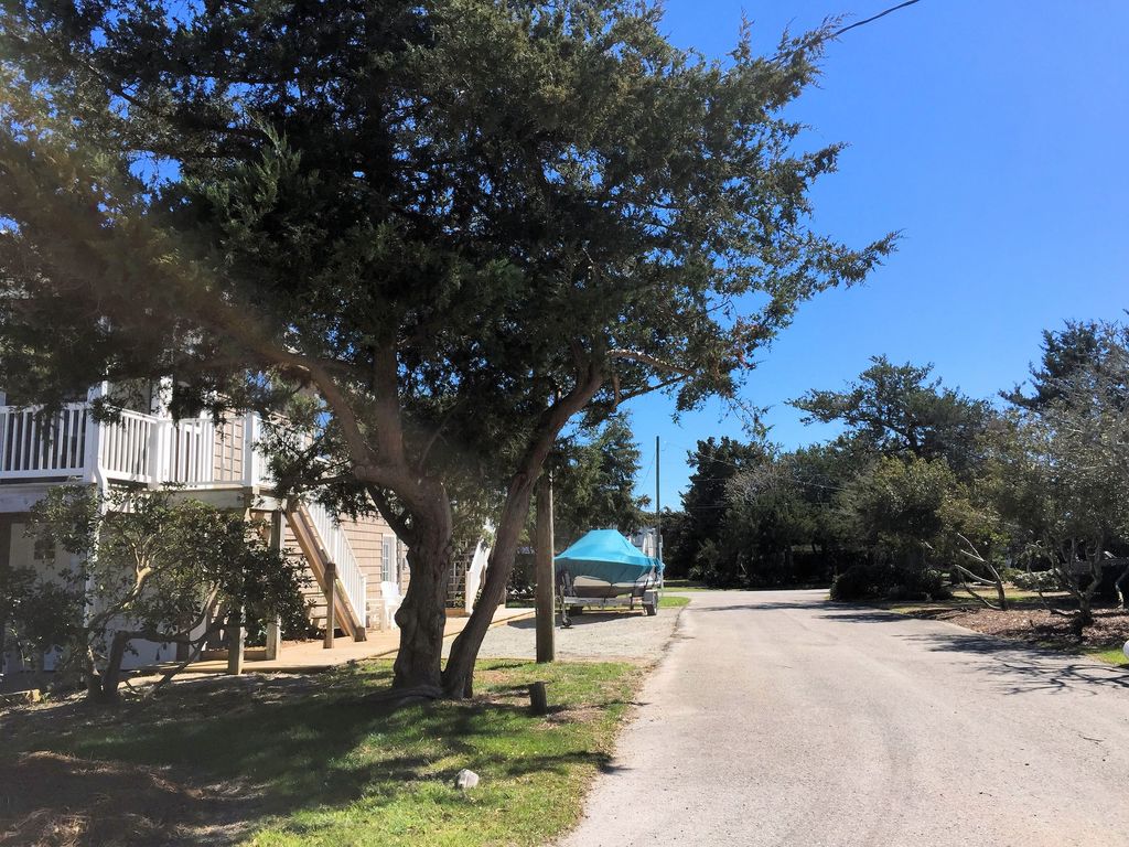 Topsail Inlet Terrace - Streetscape - The Cameron Team